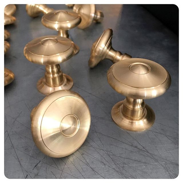 cabinetknob | WilmetteFeed